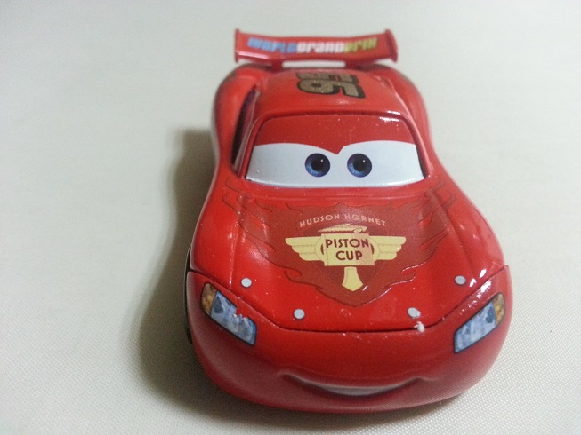 Mattel Disney Pixar Cars Finish Line Frenzy Gold Lightning McQueen Toy ...
