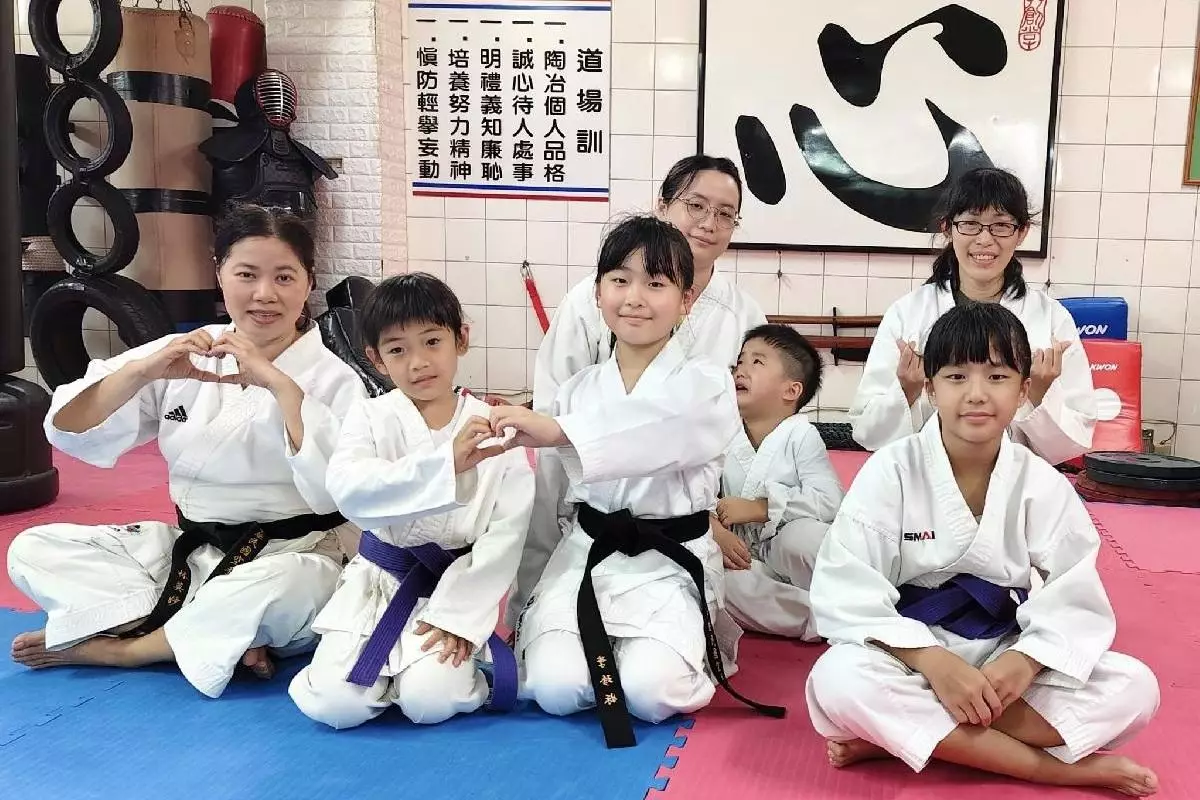 新泰林武道館–三重格鬥課程、空手道教室、三重武術館、格鬥課程﻿ - carbar 的部落格 - udn部落格