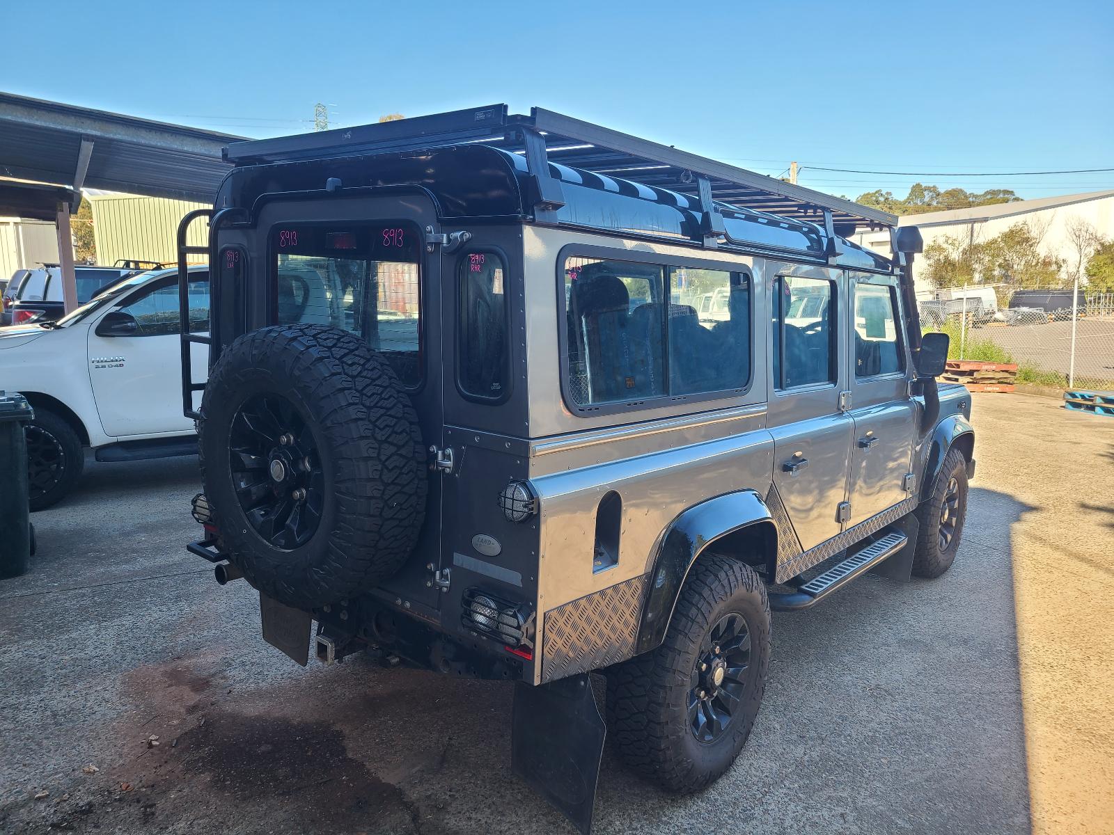 Land Rover Defender 2013 4 Door Station Wagon