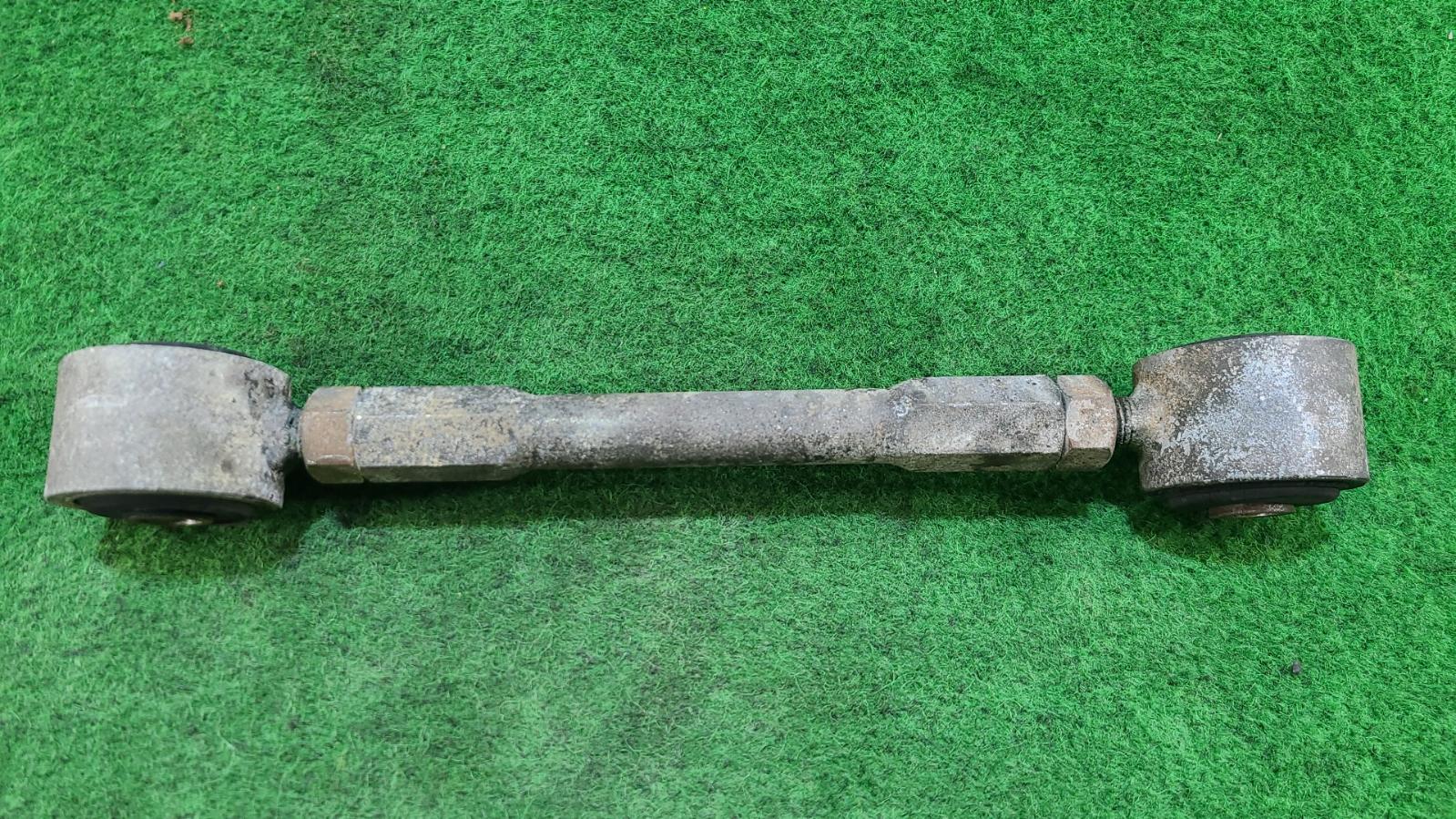 Front Panhard Rod Hilux Toyota 1996