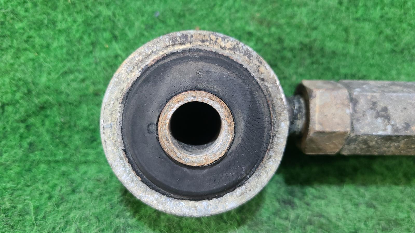 Front Panhard Rod Hilux Toyota 1996