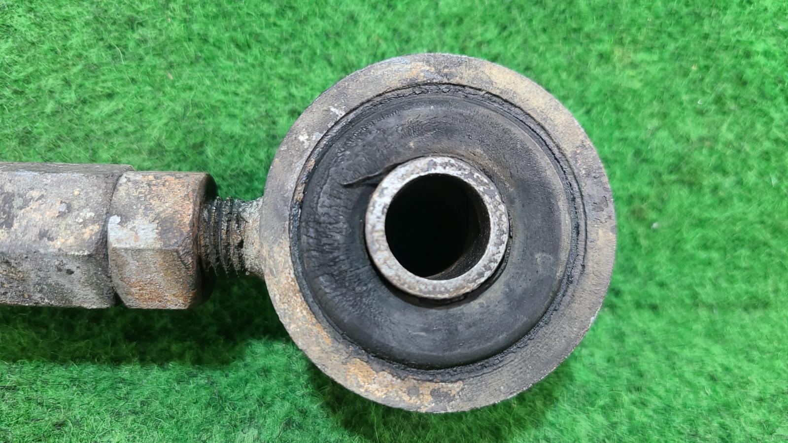 Front Panhard Rod Hilux Toyota 1996