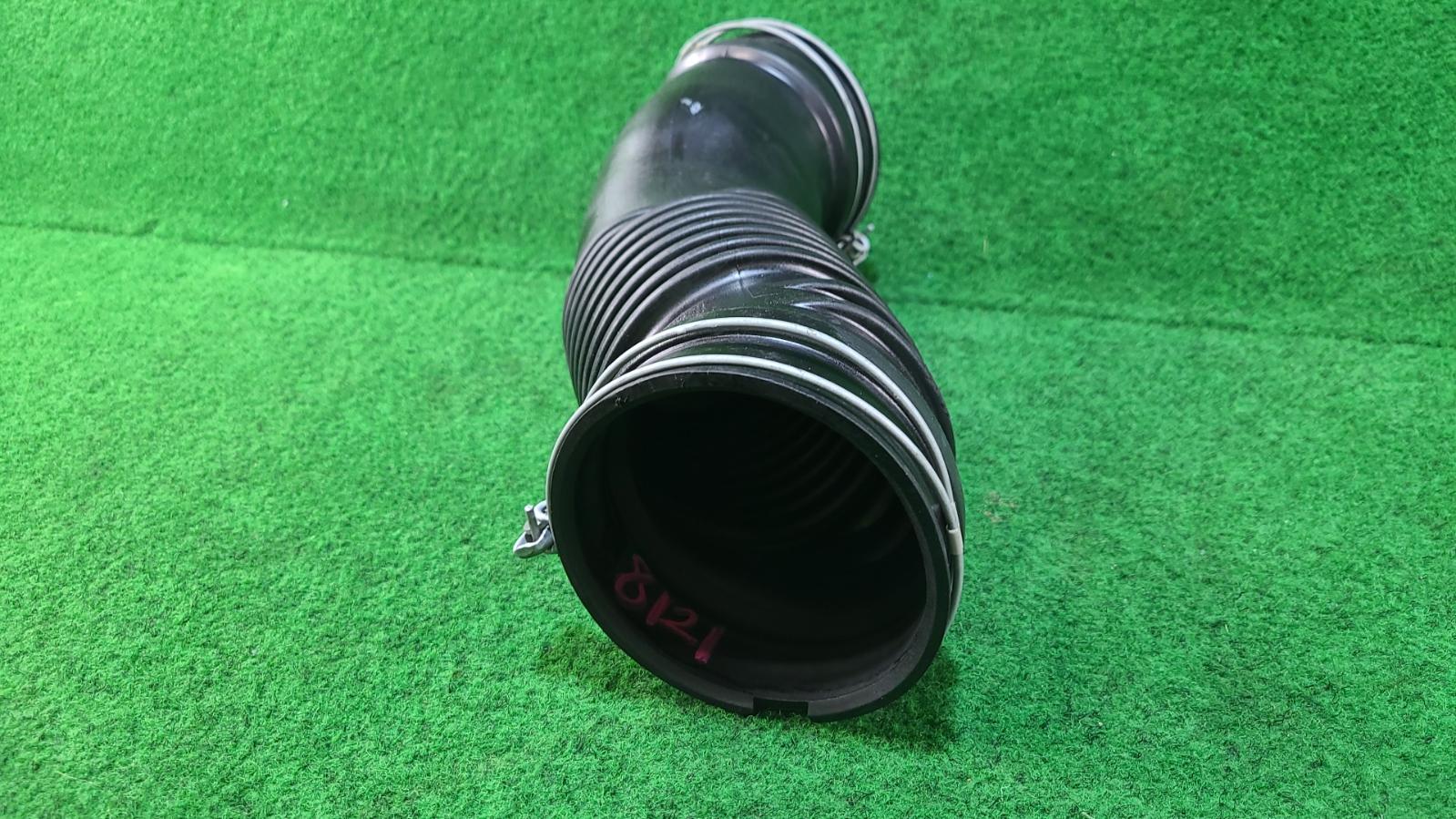 Air Cleaner Duct/Hos Landcruiser Toyota 2021