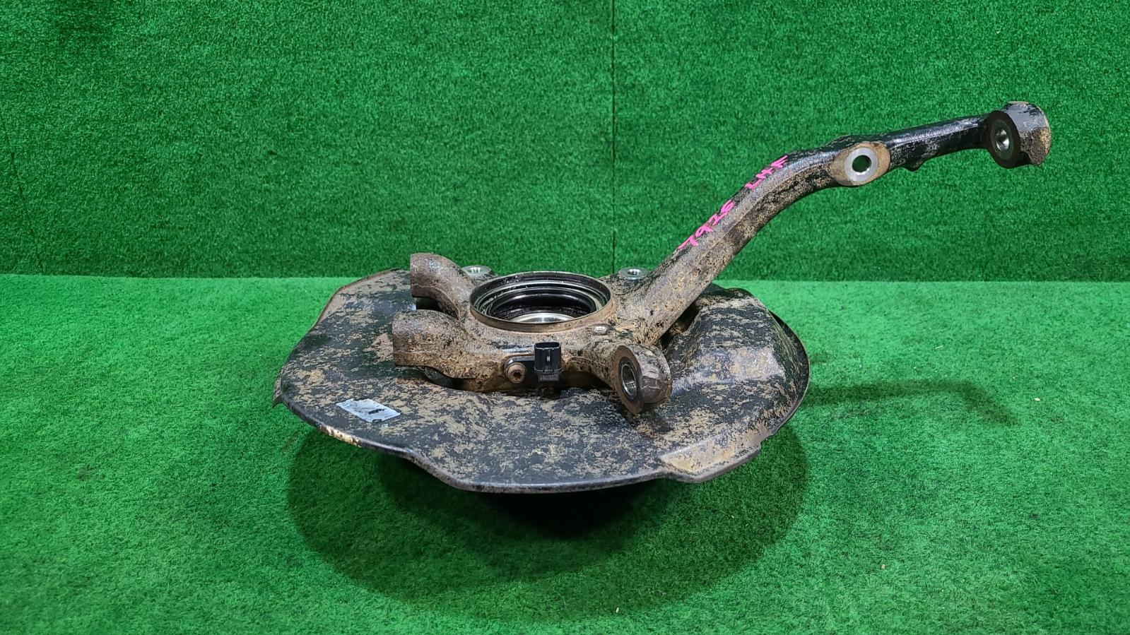 Left Front Hub Assembly Prado Toyota 2003