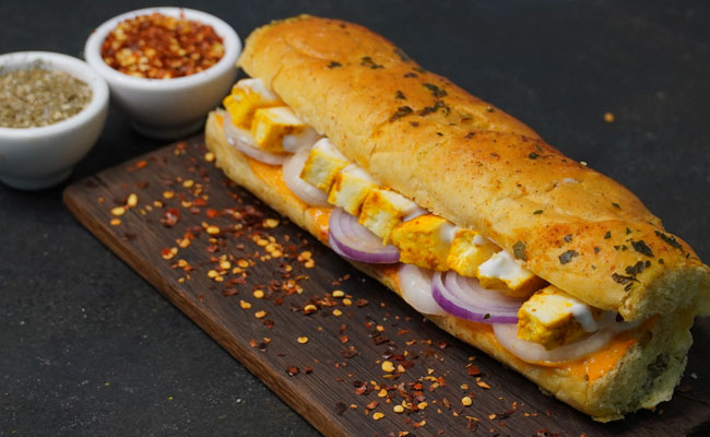 SUB SANDWICH TANDOORI PANEER