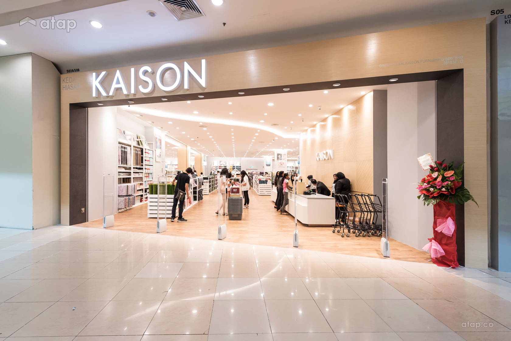 Asian Scandinavian Retail shopping mall design ideas & photos Malaysia ...