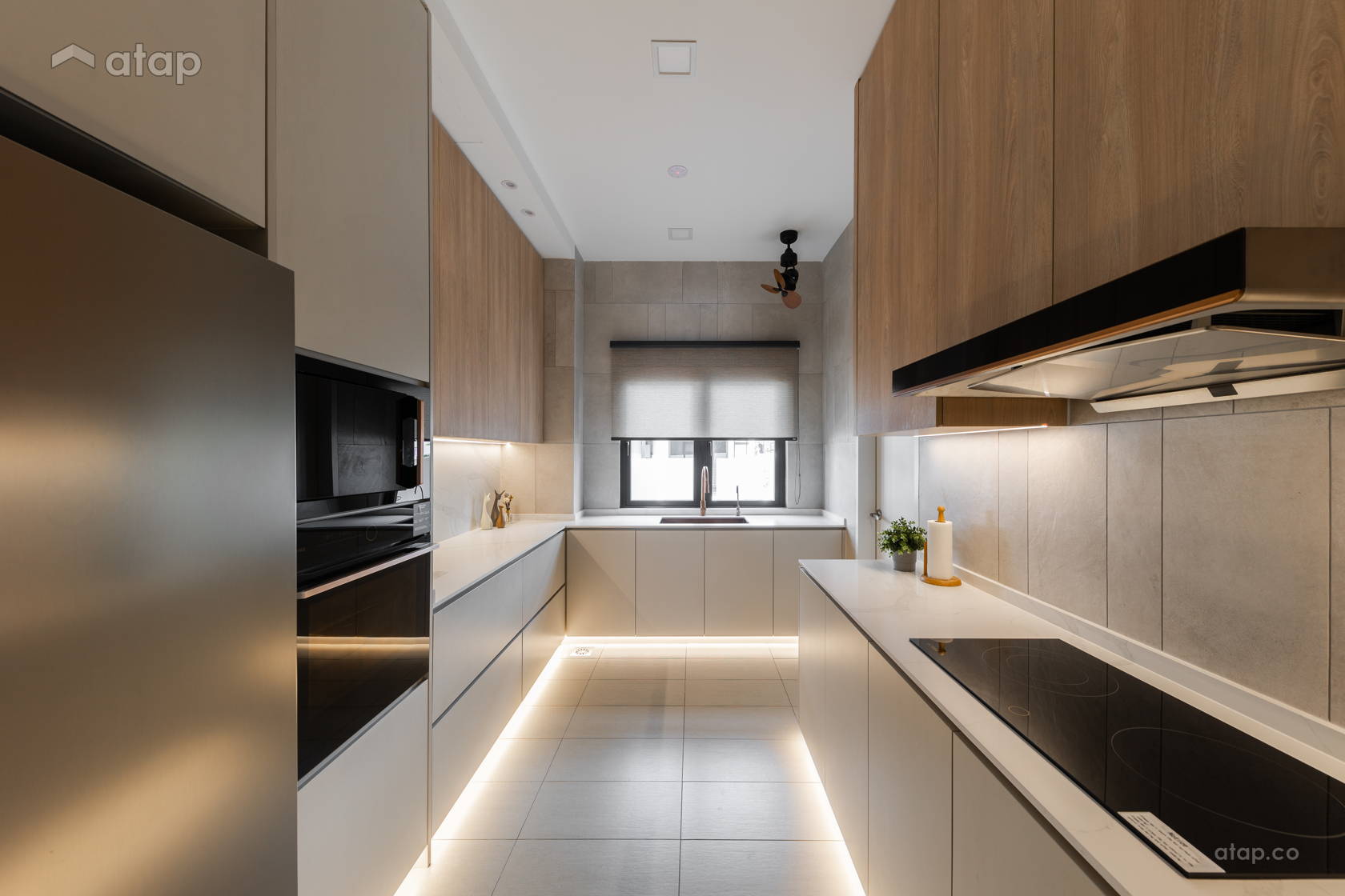 Classic Minimalistic Kitchen semi-detached design ideas & photos ...