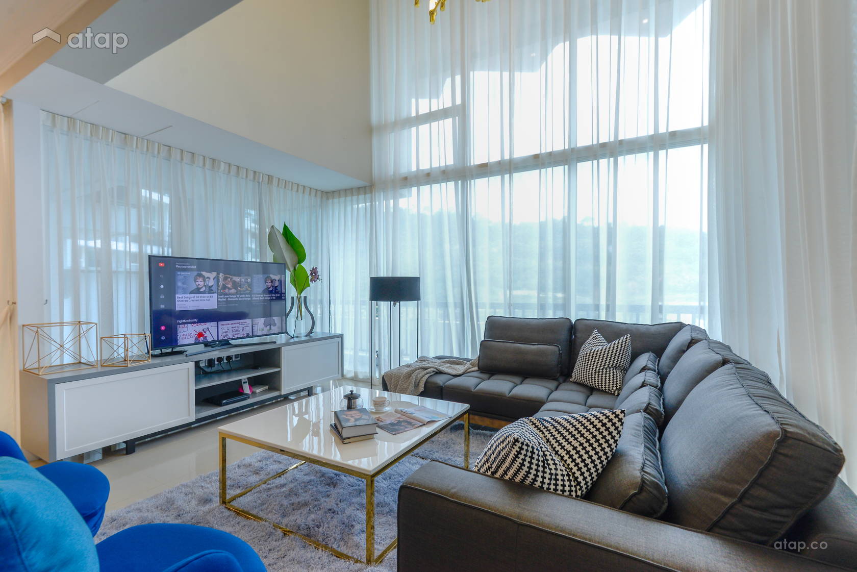 Classic Modern Living Room condominium design ideas & photos Malaysia ...