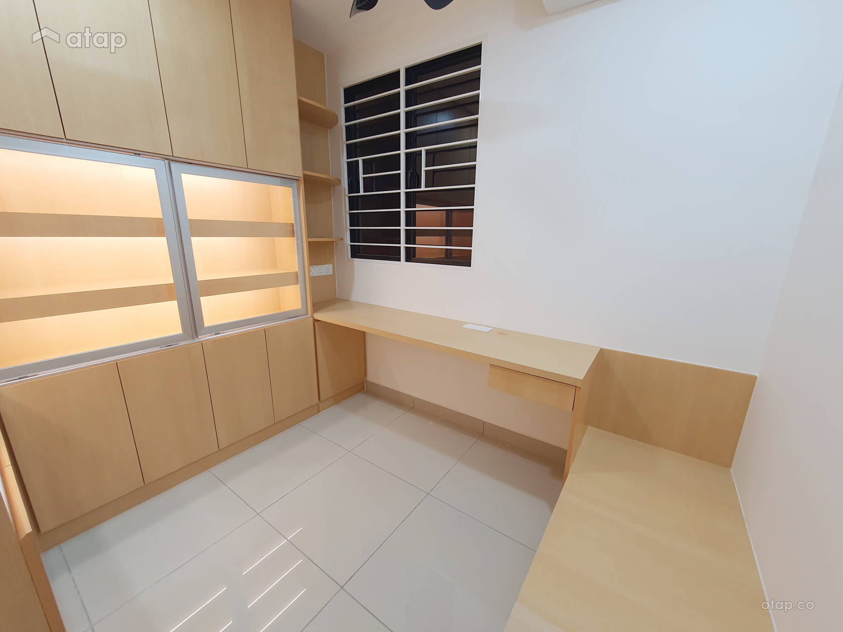 Asian Study Room condominium design ideas & photos Malaysia | Atap.co