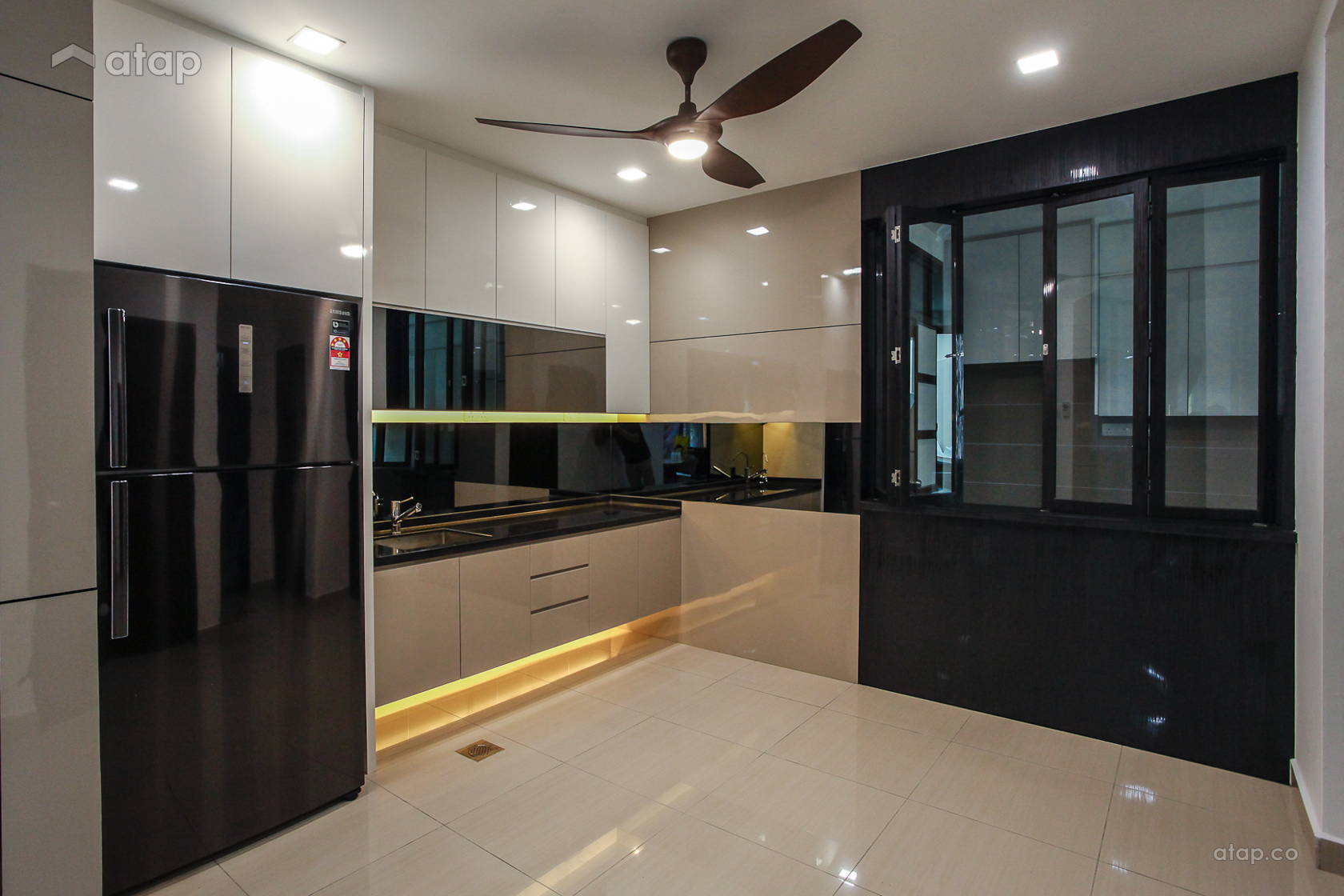 Modern Kitchen semi-detached design ideas & photos Malaysia | Atap.co