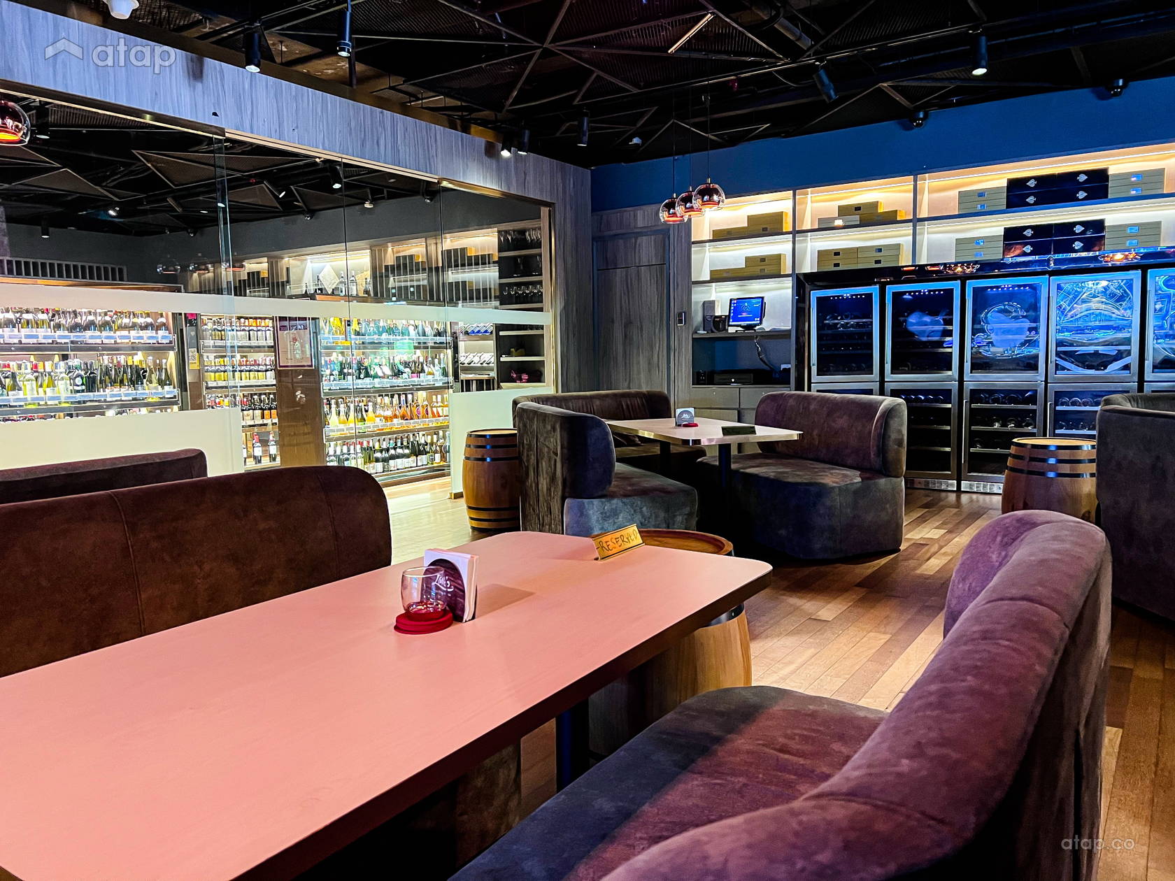 Contemporary Modern F&B Retail skyscraper design ideas & photos Malaysia | Atap.co