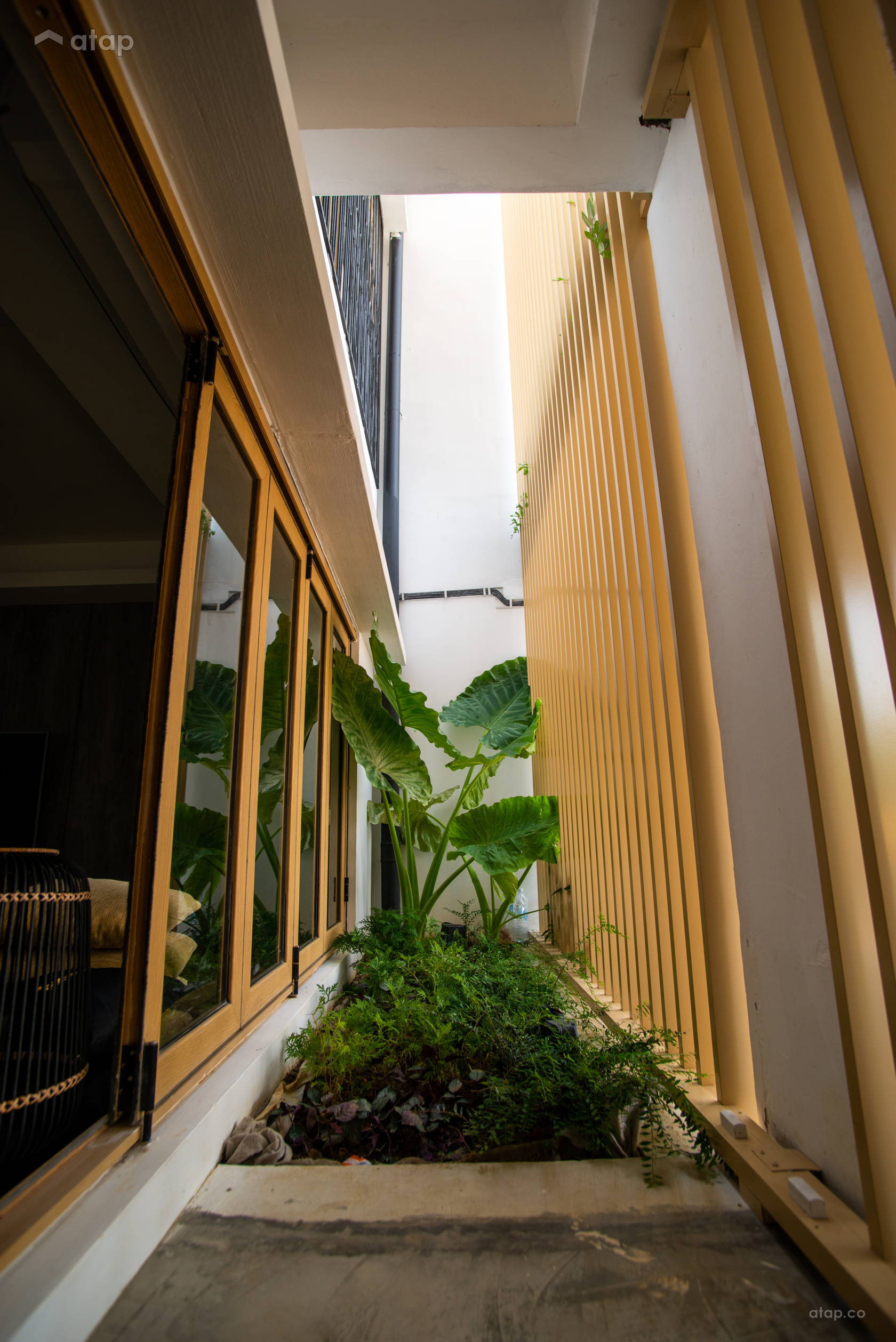 Asian Rustic Garden terrace design ideas & photos Malaysia | Atap.co