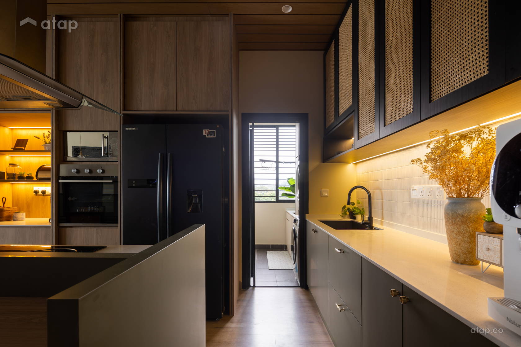 Classic Modern Kitchen condominium design ideas & photos Malaysia | Atap.co