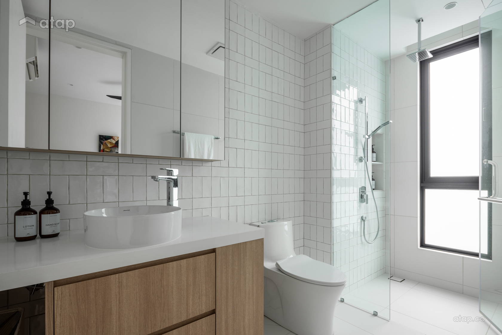 Classic Modern Bathroom terrace design ideas & photos Malaysia | Atap.co