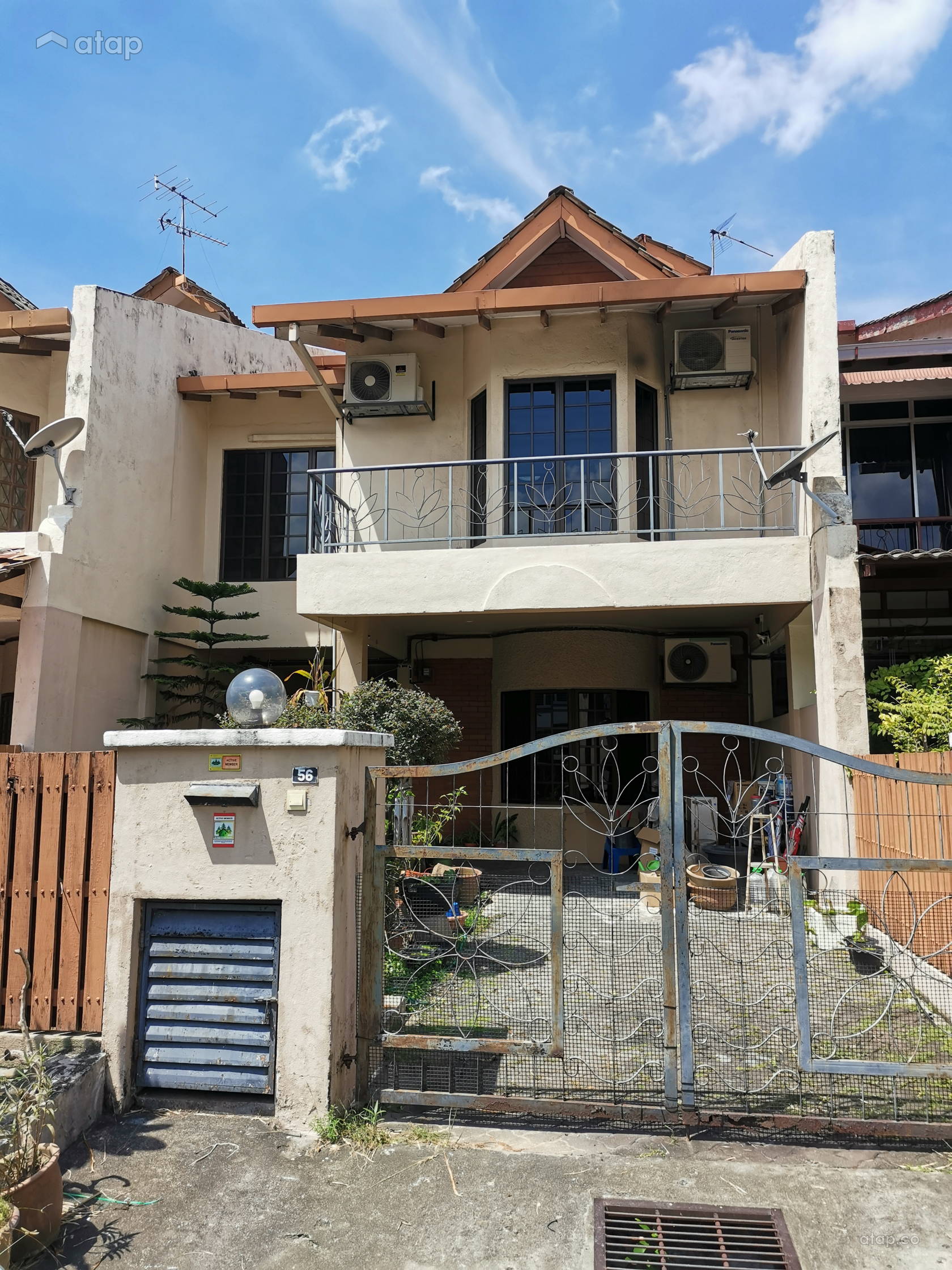 Exterior semi-detached design ideas & photos Malaysia | Atap.co