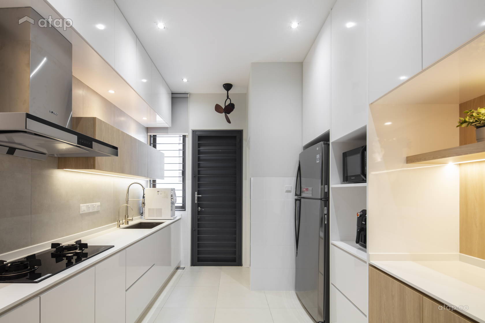 Classic Modern Kitchen terrace design ideas & photos Malaysia | Atap.co