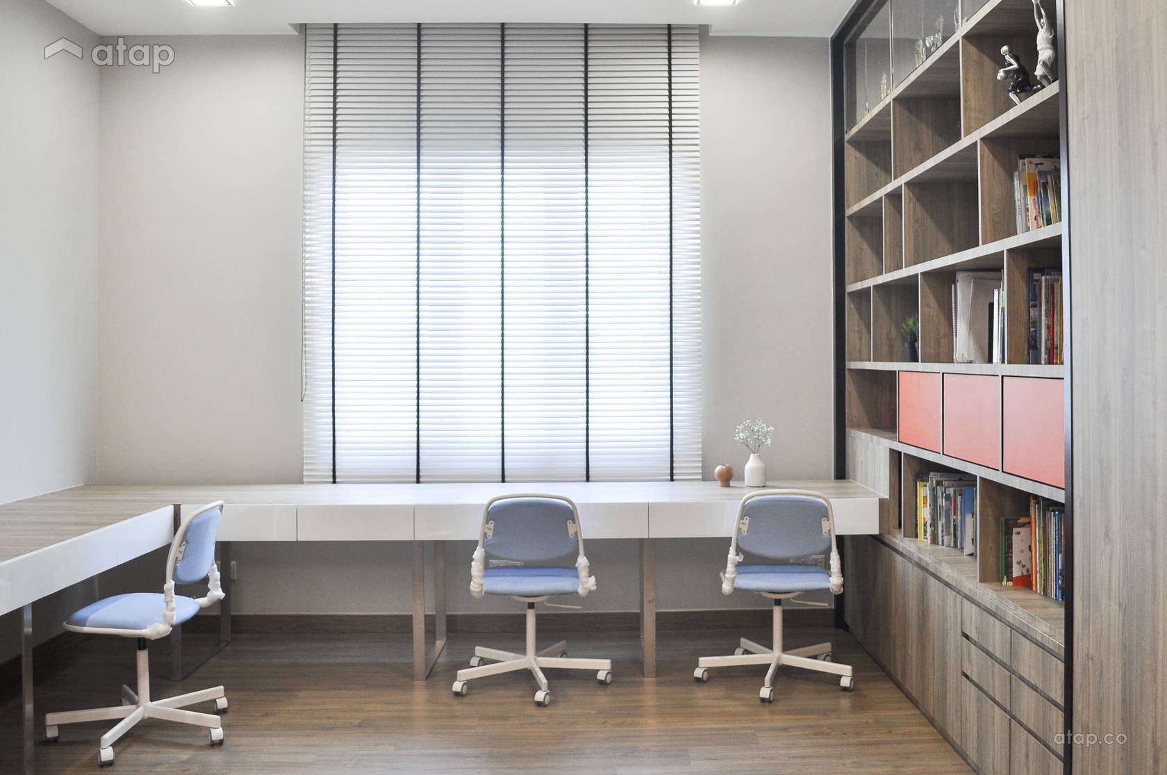 Minimalistic Modern Study Room semi-detached design ideas & photos ...