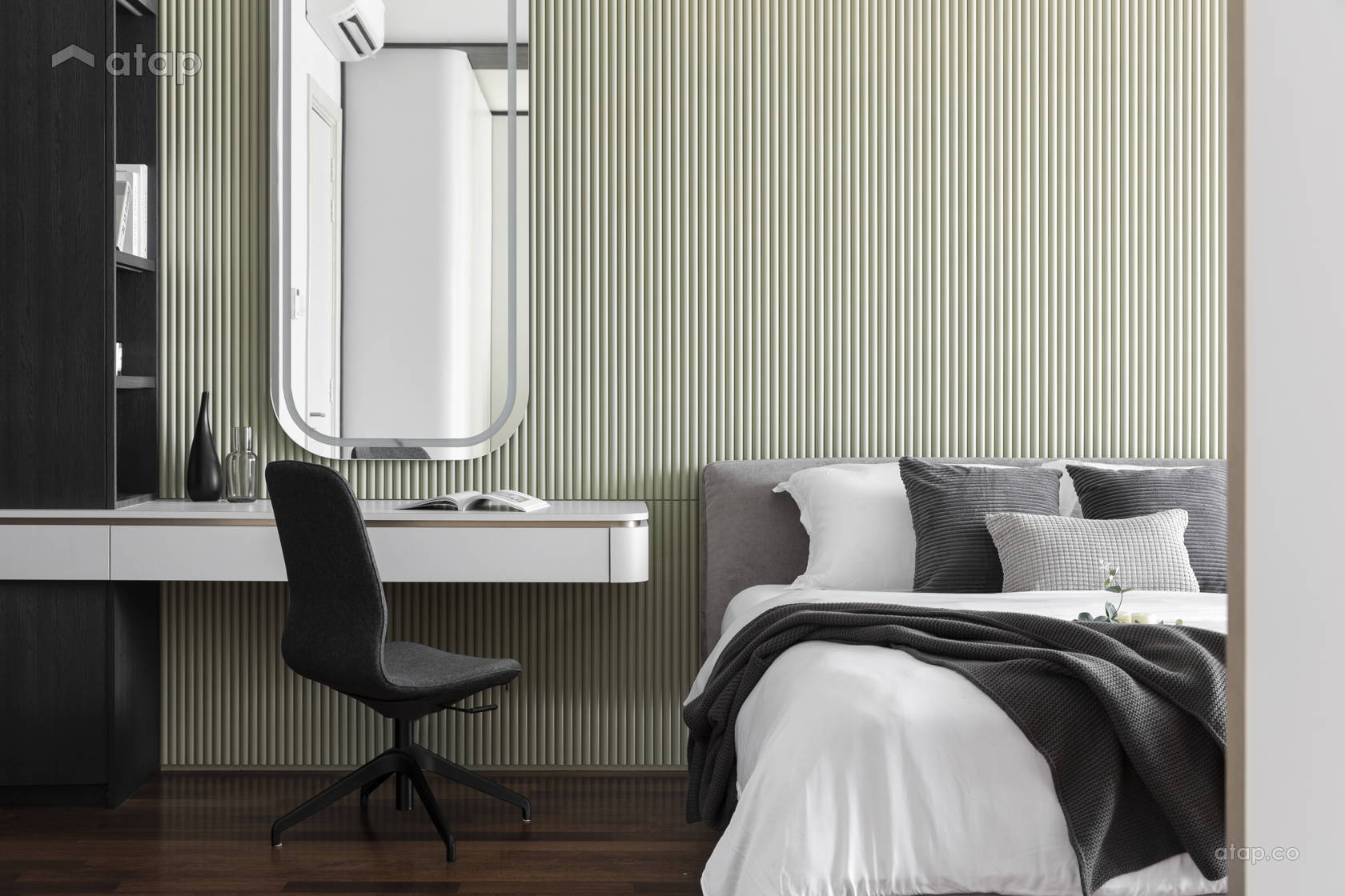 Contemporary Minimalistic Bedroom semi-detached design ideas & photos ...