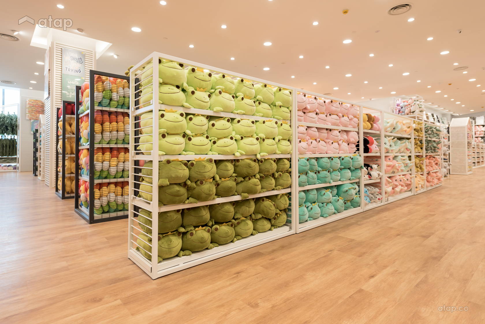 Asian Contemporary Retail shopping mall design ideas & photos Malaysia ...