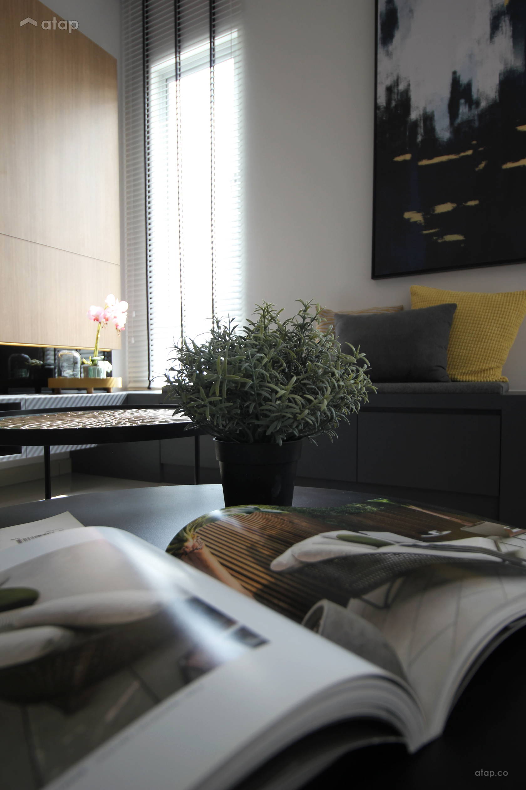 Modern Living Room terrace design ideas & photos Malaysia | Atap.co