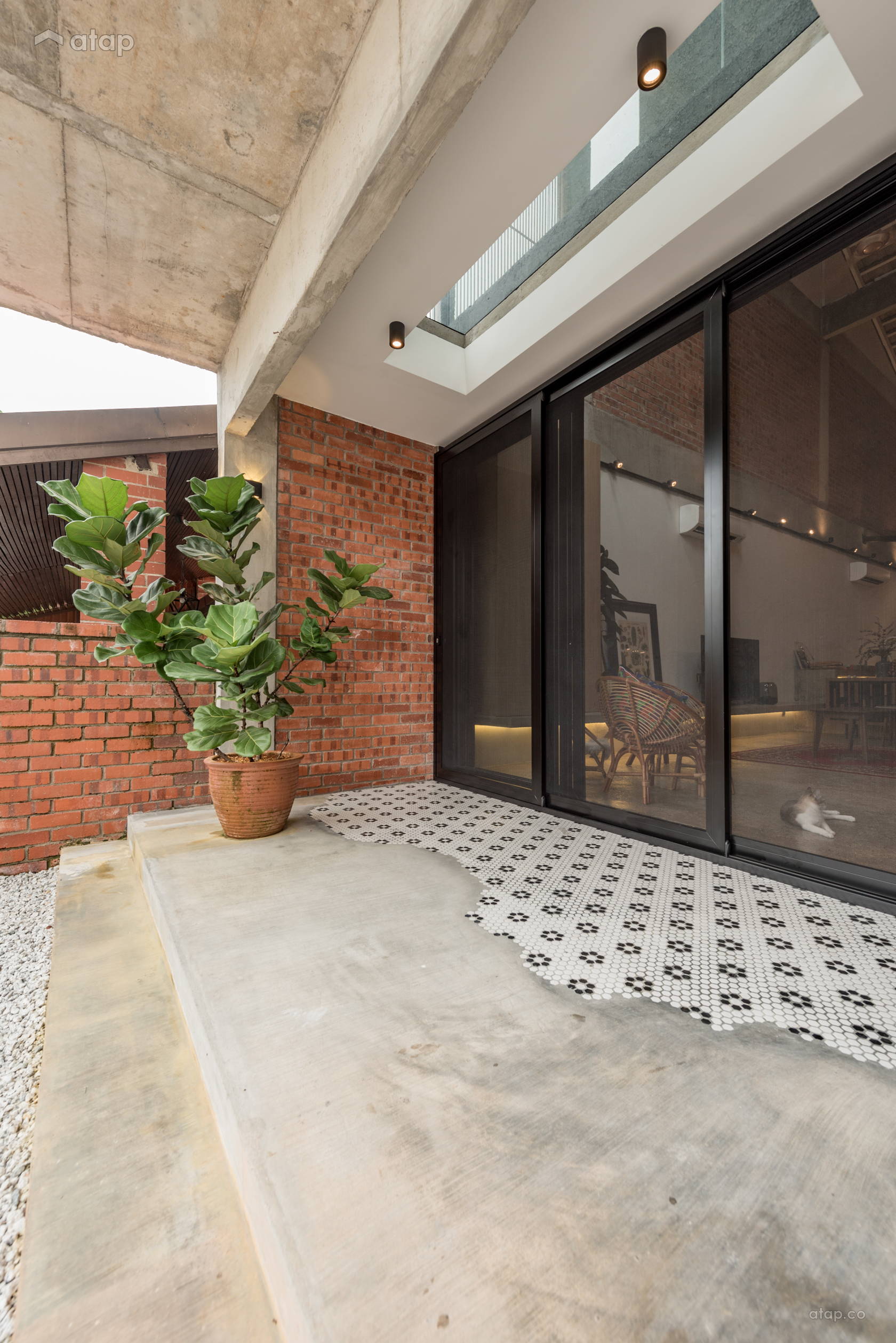 Asian Rustic Exterior Garden terrace design ideas & photos Malaysia ...