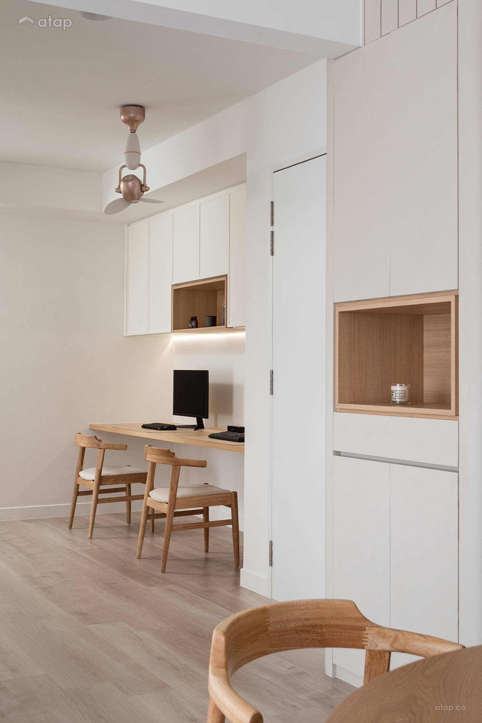 Minimalistic Scandinavian Study Room apartment design ideas & photos ...