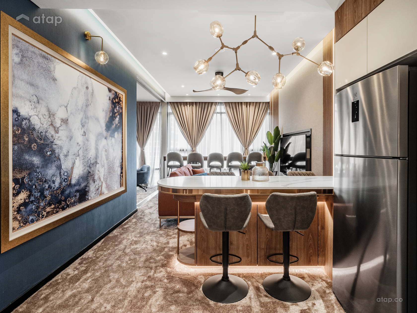 Classic Contemporary Dining Room condominium design ideas & photos ...