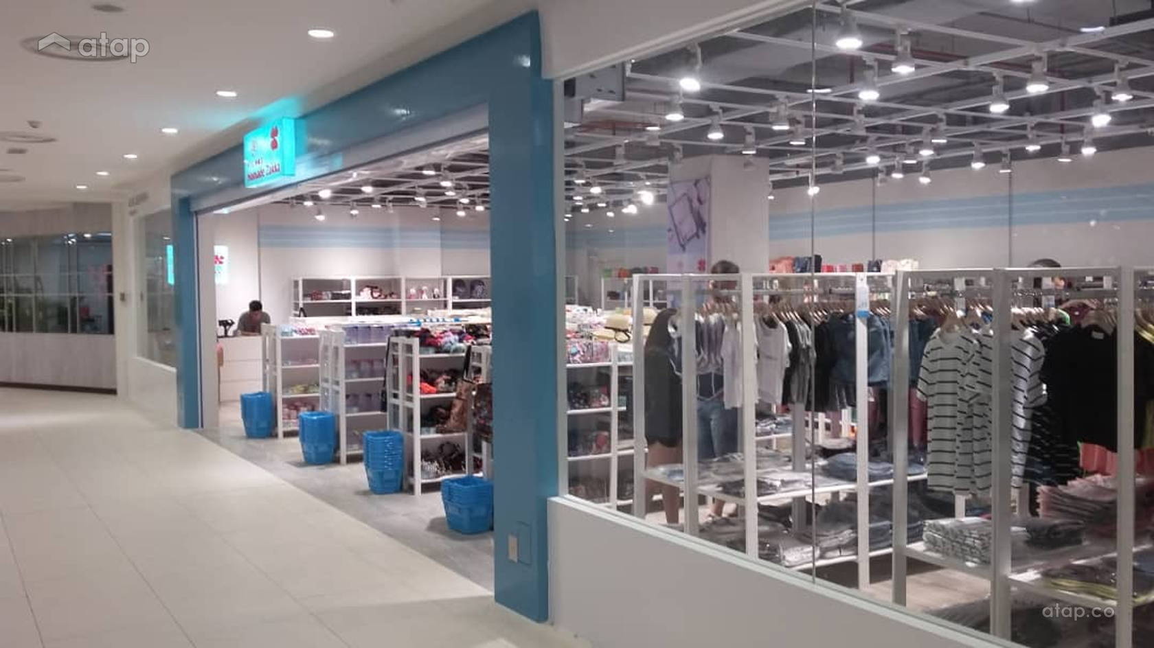 Minimalistic Retail shopping mall design ideas & photos Malaysia | Atap.co