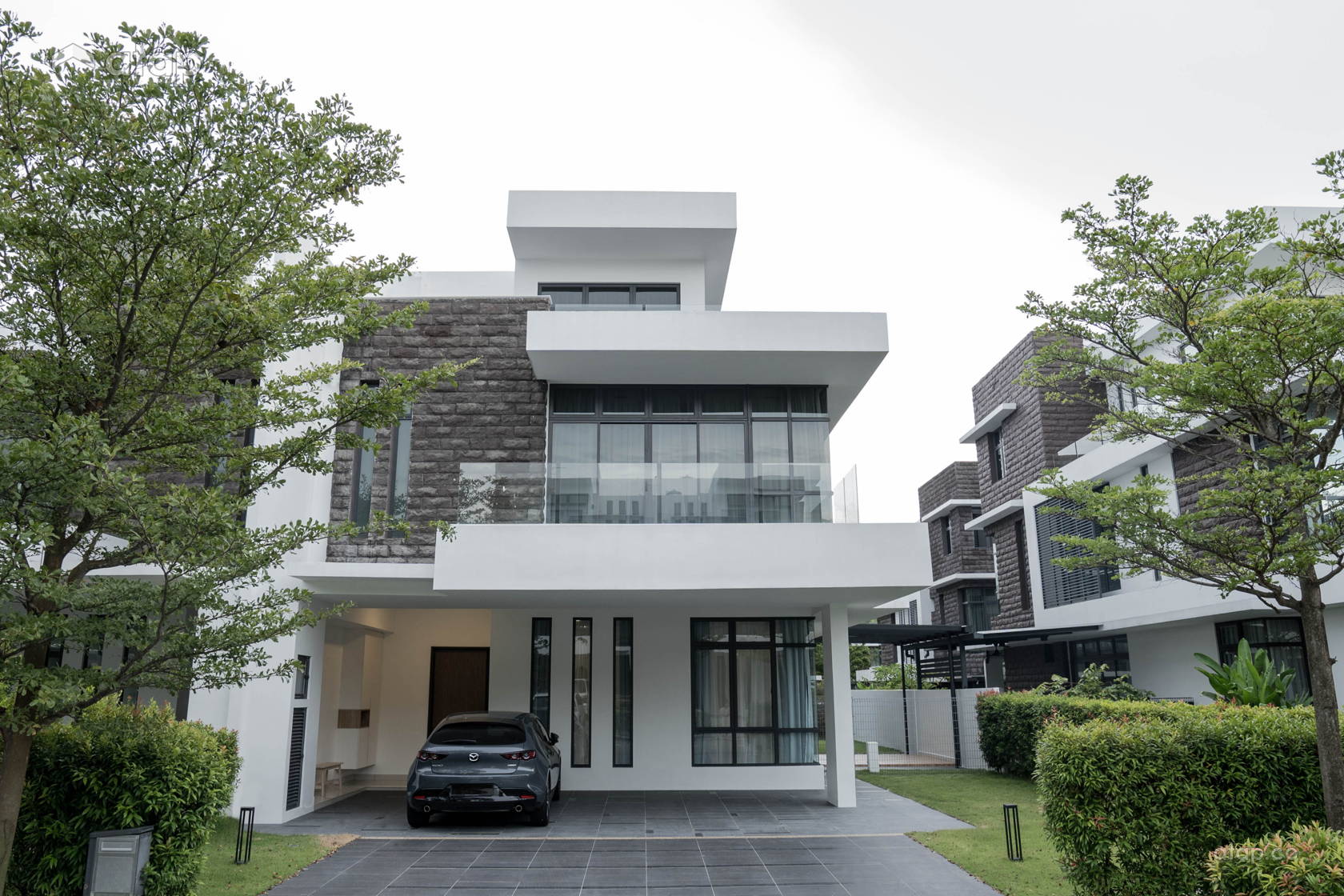 Minimalistic Zen Exterior semi-detached design ideas & photos Malaysia ...