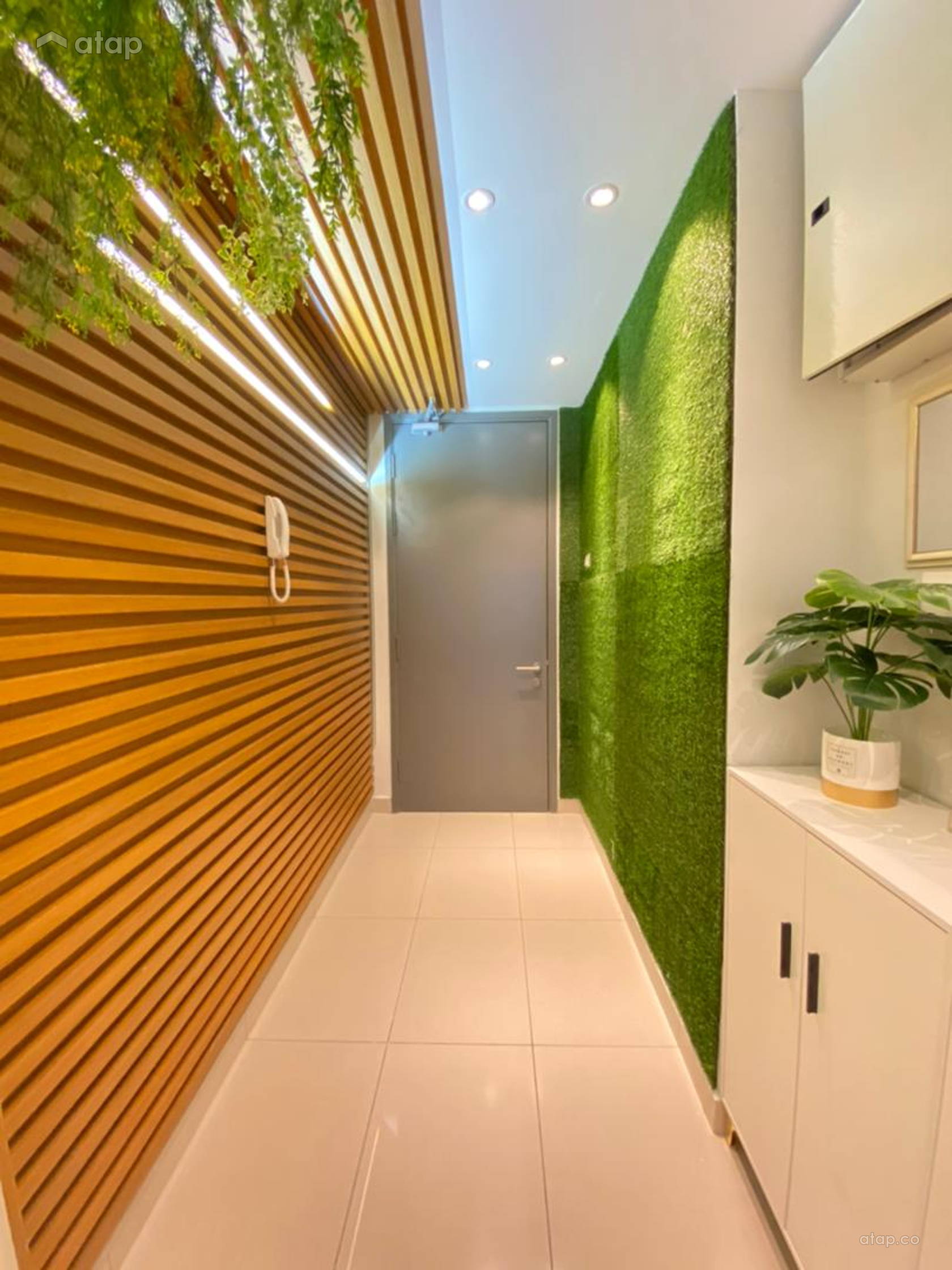 Contemporary Zen Foyer condominium design ideas & photos Malaysia | Atap.co