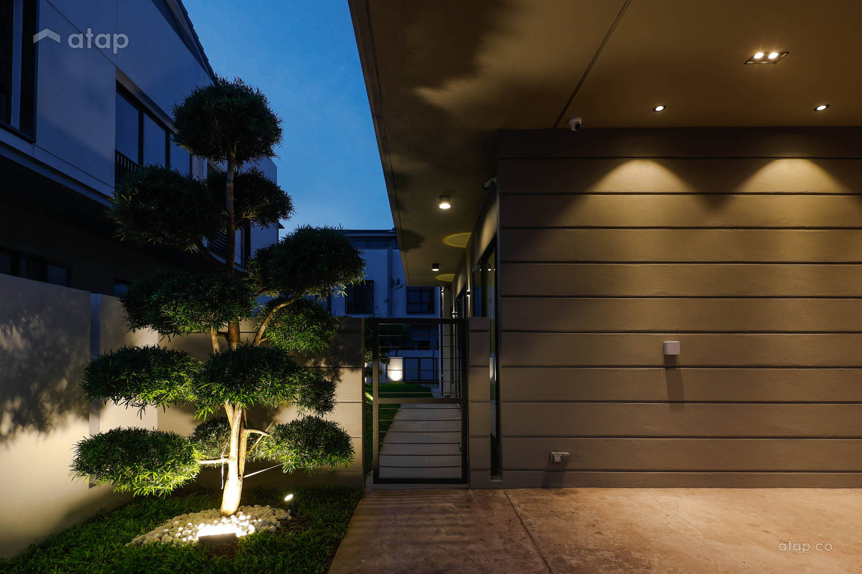 Asian Zen Exterior Garden semi-detached design ideas & photos Malaysia ...