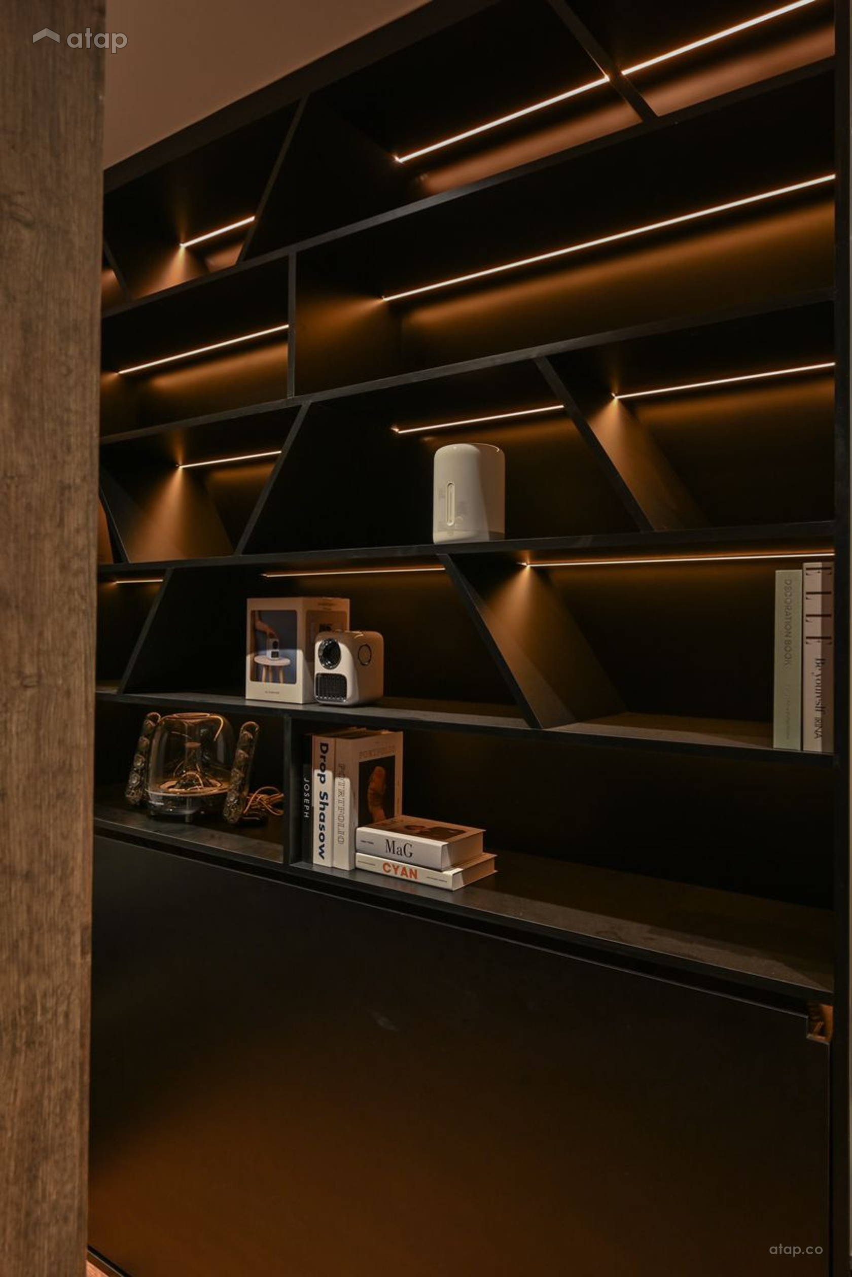 Classic Retro Study Room condominium design ideas & photos Malaysia ...