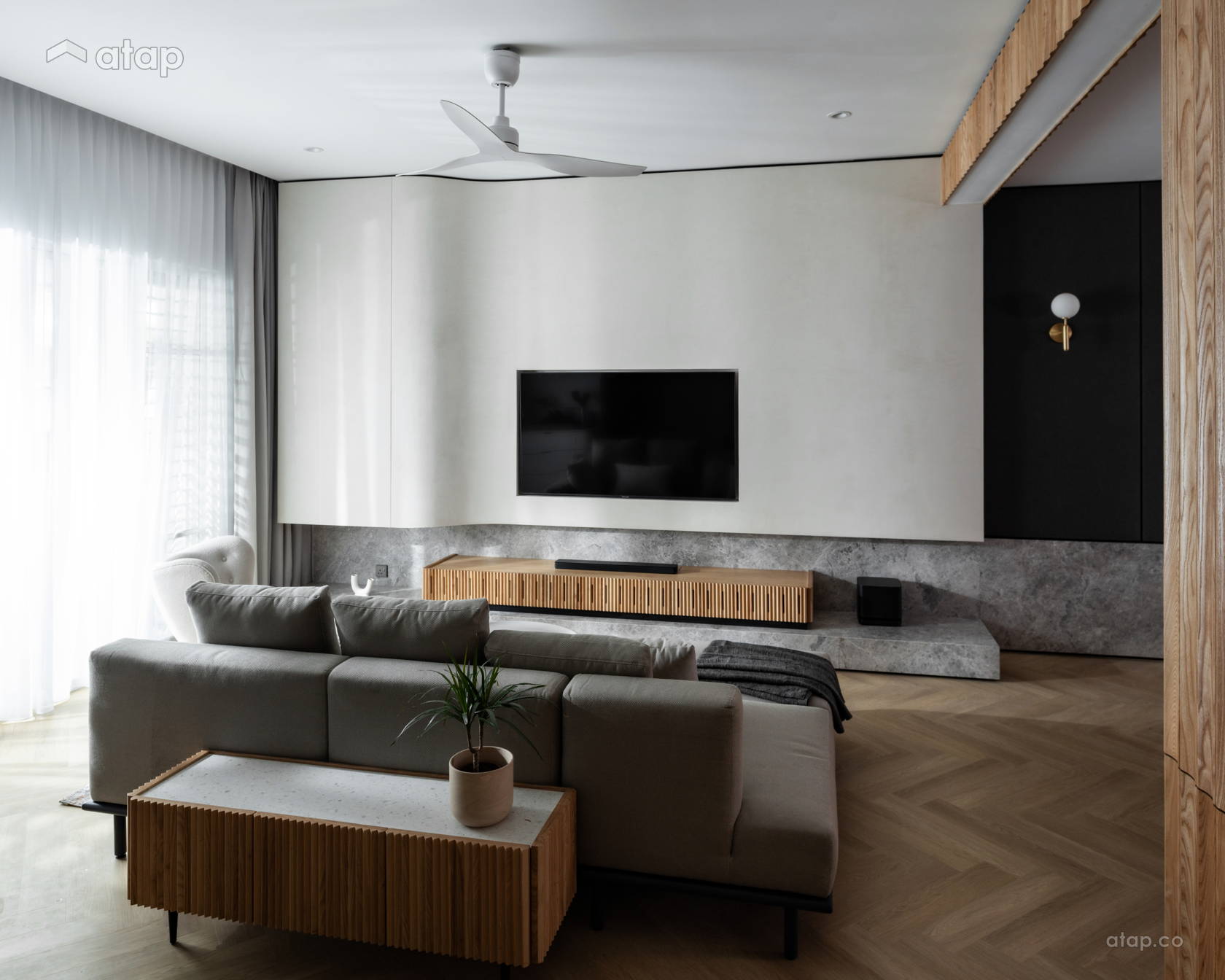 Modern Living Room terrace design ideas & photos Malaysia | Atap.co