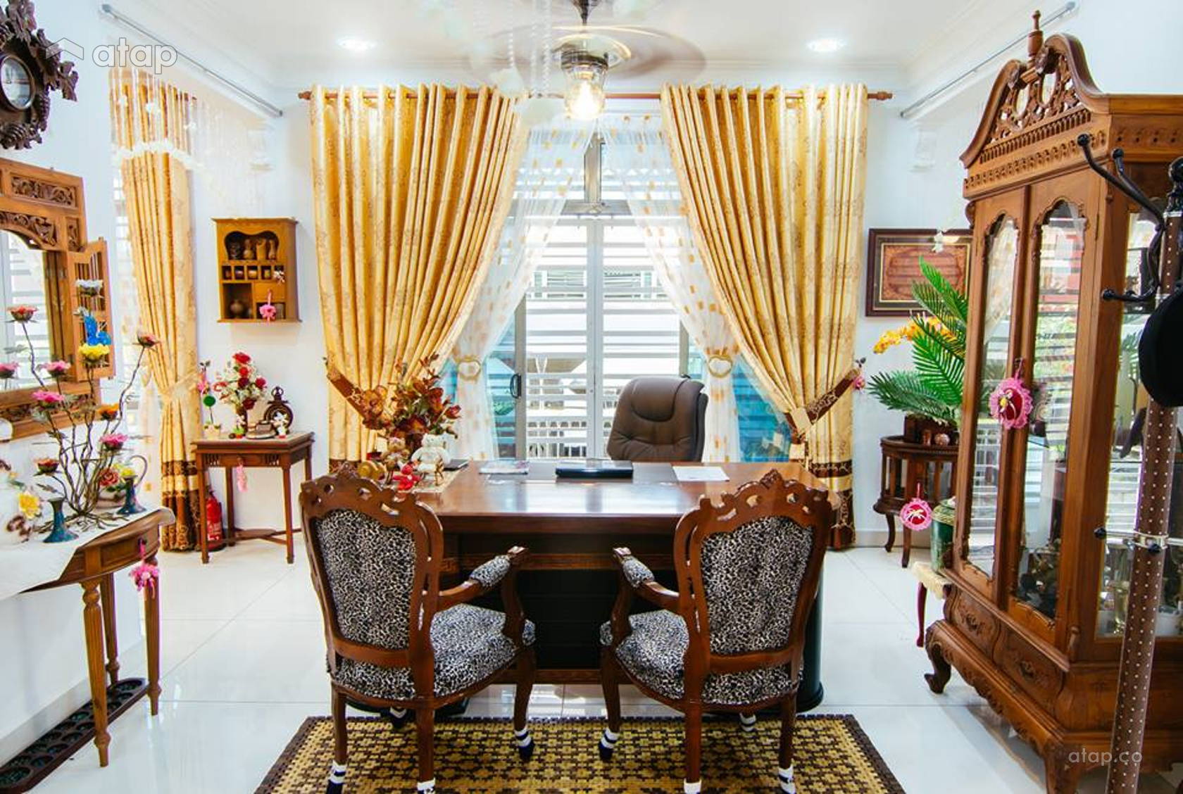 Asian Classic Study Room bungalow design ideas & photos Malaysia | Atap.co