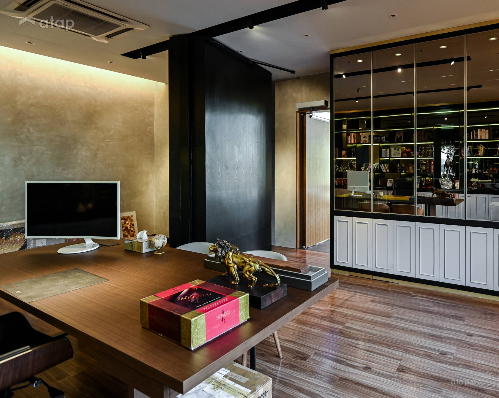 Contemporary Rustic Study Room bungalow design ideas & photos Malaysia ...