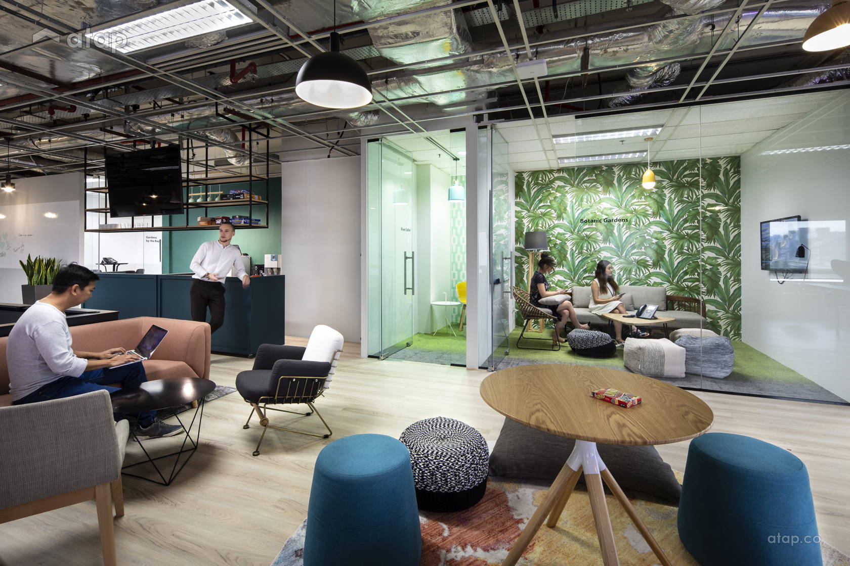 Minimalistic Modern Living Room Office skyscraper design ideas & photos ...