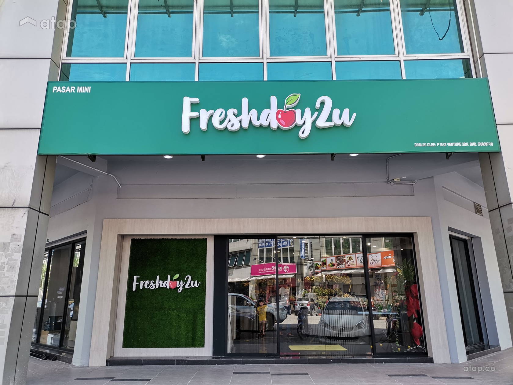 Modern Exterior Retail shophouse design ideas & photos Malaysia | Atap.co