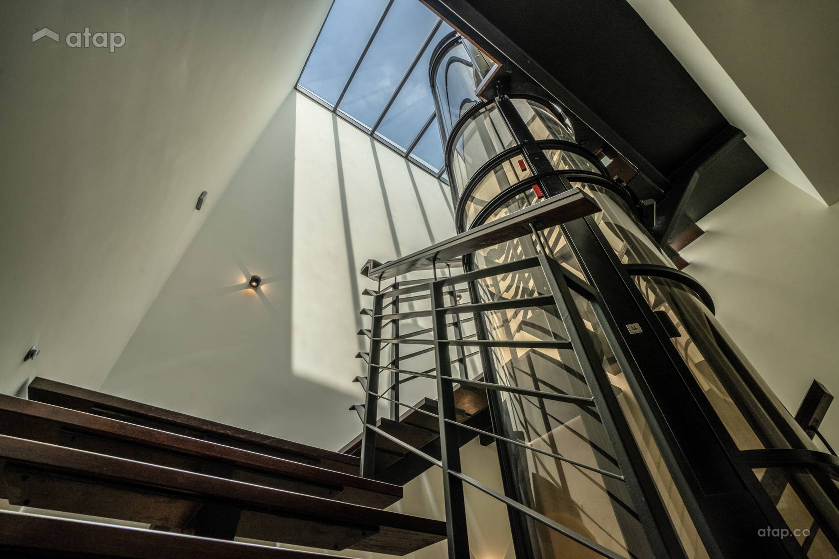 Asian Industrial terrace design ideas & photos Malaysia | Atap.co