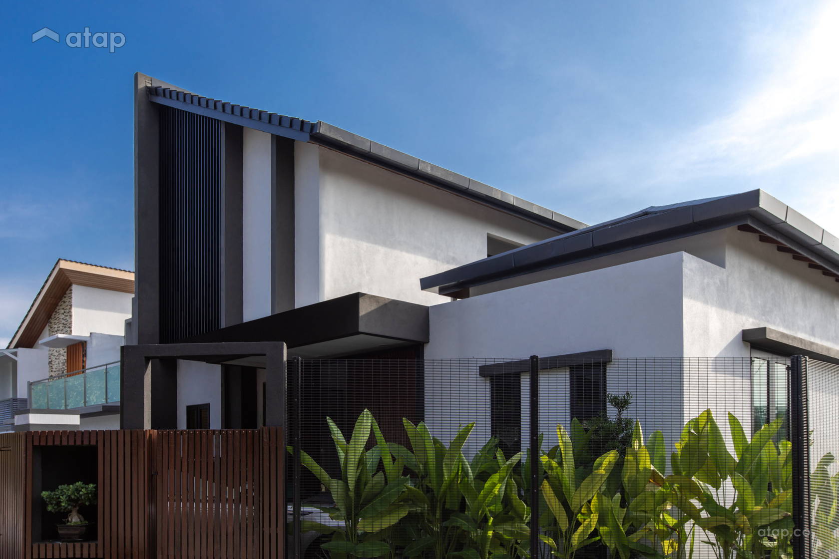 Modern Zen Exterior terrace design ideas & photos Malaysia | Atap.co