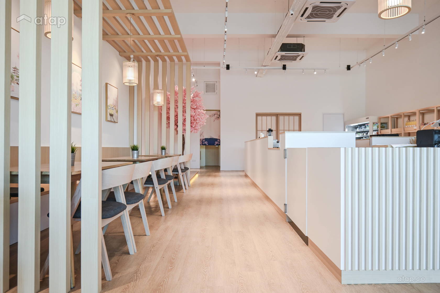 Minimalistic Zen Retail shophouse design ideas & photos Malaysia | Atap.co