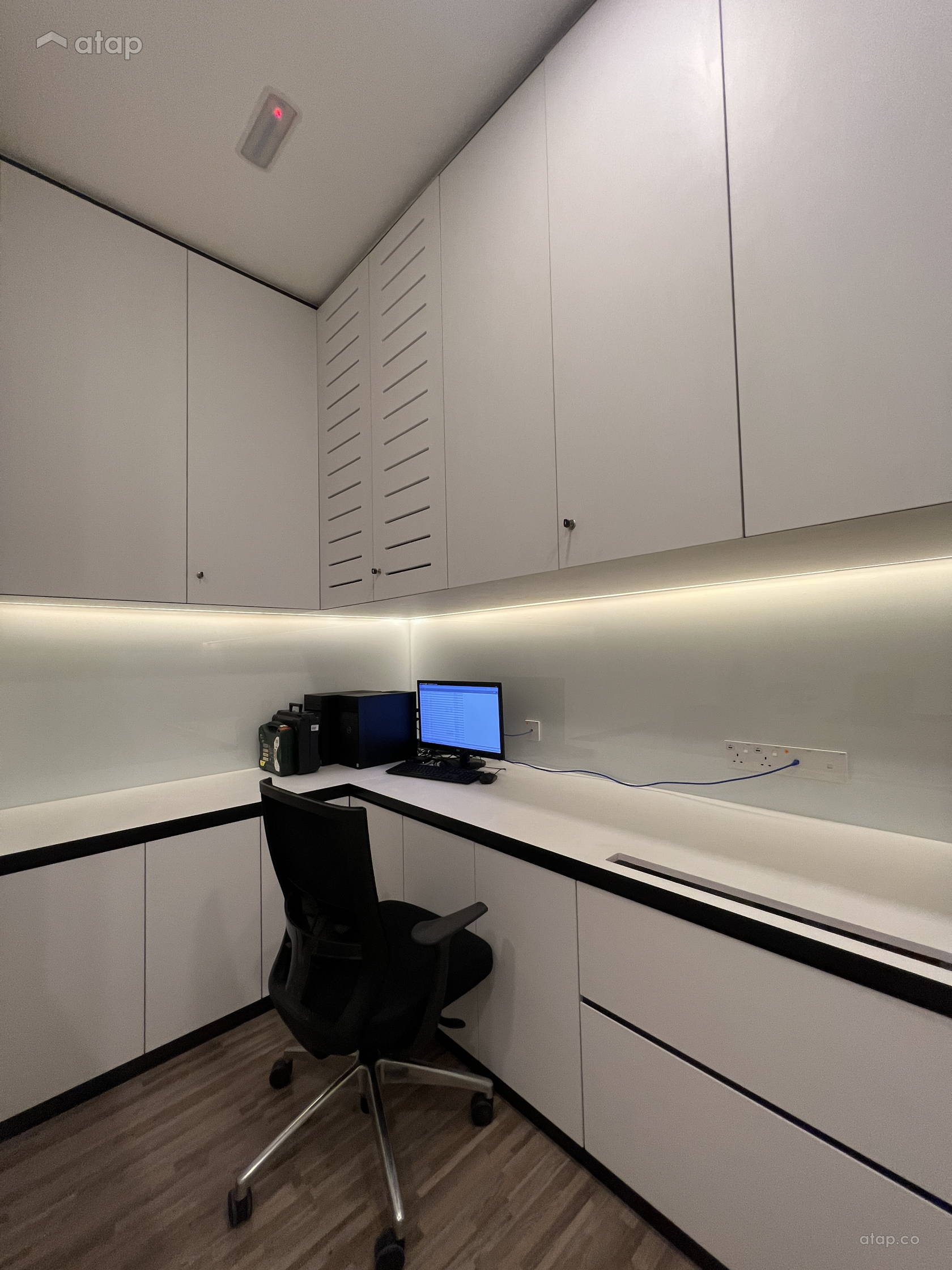 Modern Scandinavian Office others design ideas & photos Malaysia | Atap.co