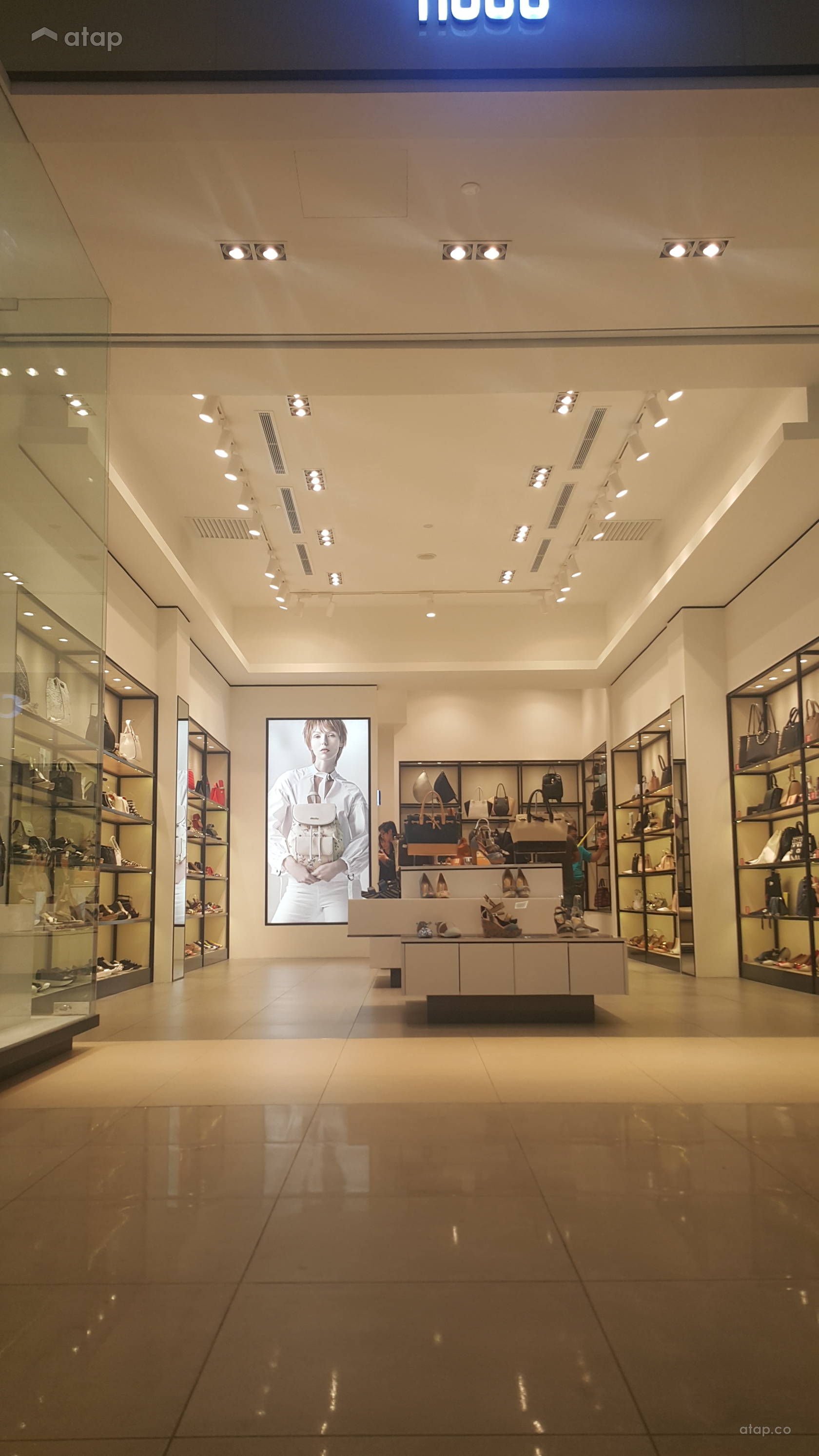 Contemporary Modern Retail shopping mall design ideas & photos Malaysia ...