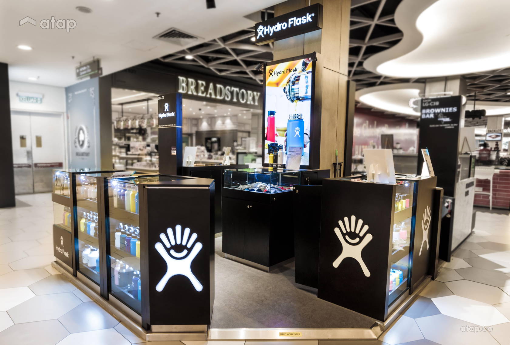 Contemporary Retail shopping mall design ideas & photos Malaysia | Atap.co