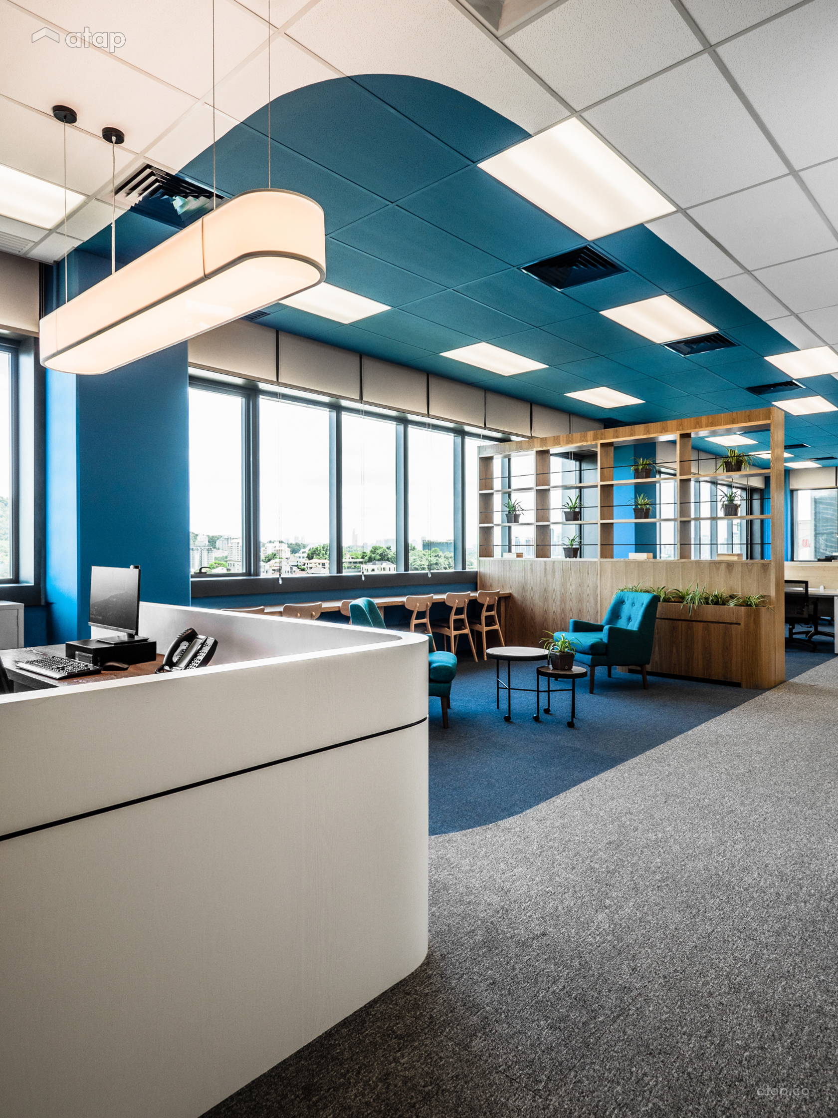 Contemporary Minimalistic Office skyscraper design ideas & photos ...