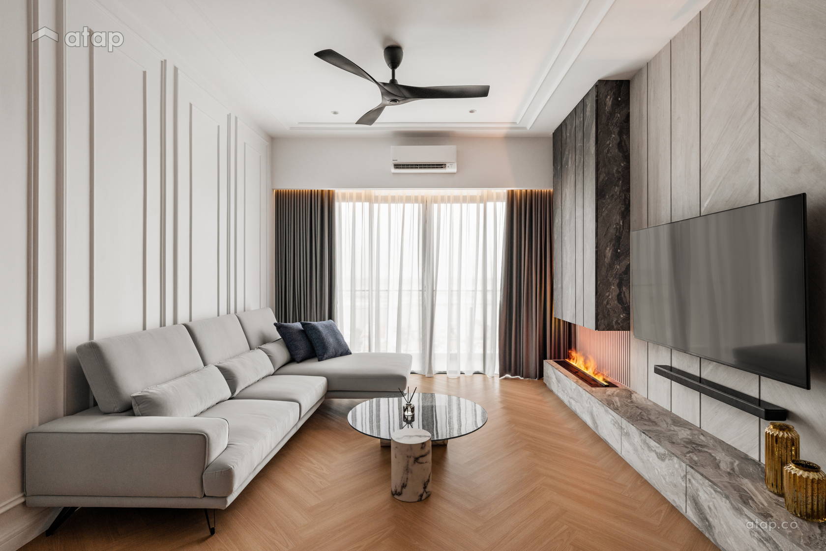 Classic Modern Balcony Living Room condominium design ideas & photos ...