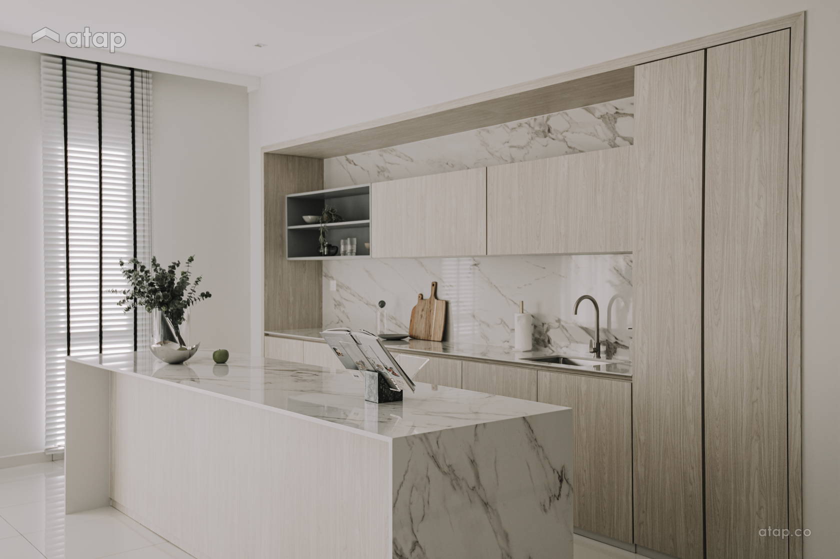 Minimalistic Scandinavian Dining Room Kitchen semi-detached design ...
