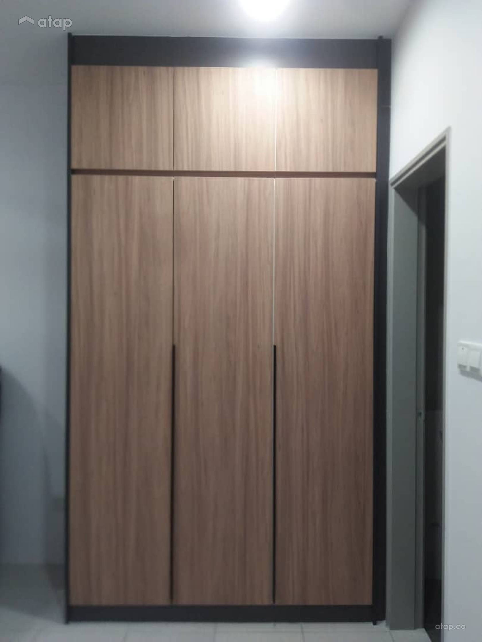 Modern Zen Bedroom apartment design ideas & photos Malaysia | Atap.co