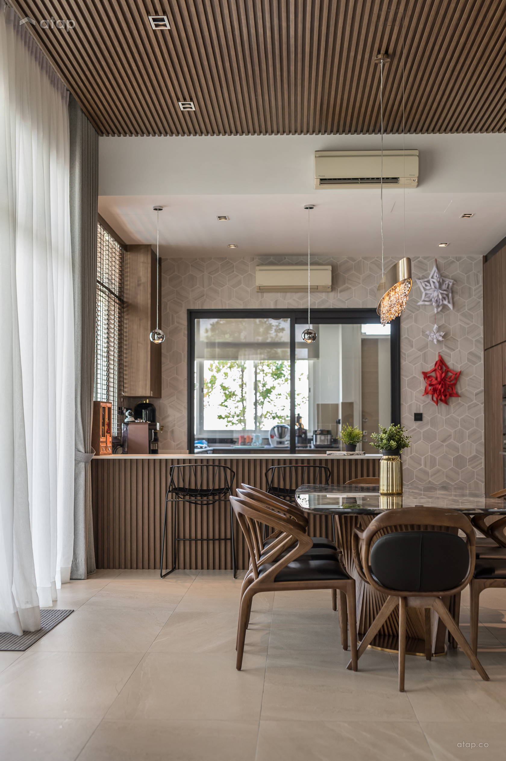 Modern Dining Room Kitchen semi-detached design ideas & photos Malaysia ...