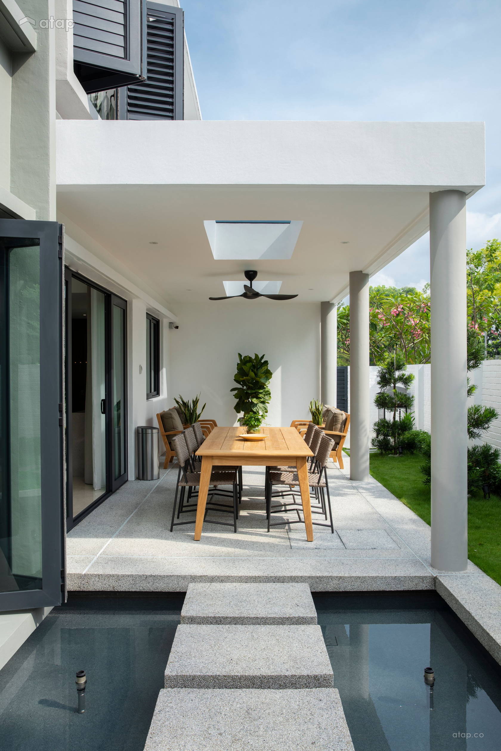 Contemporary Modern Garden terrace design ideas & photos Malaysia | Atap.co