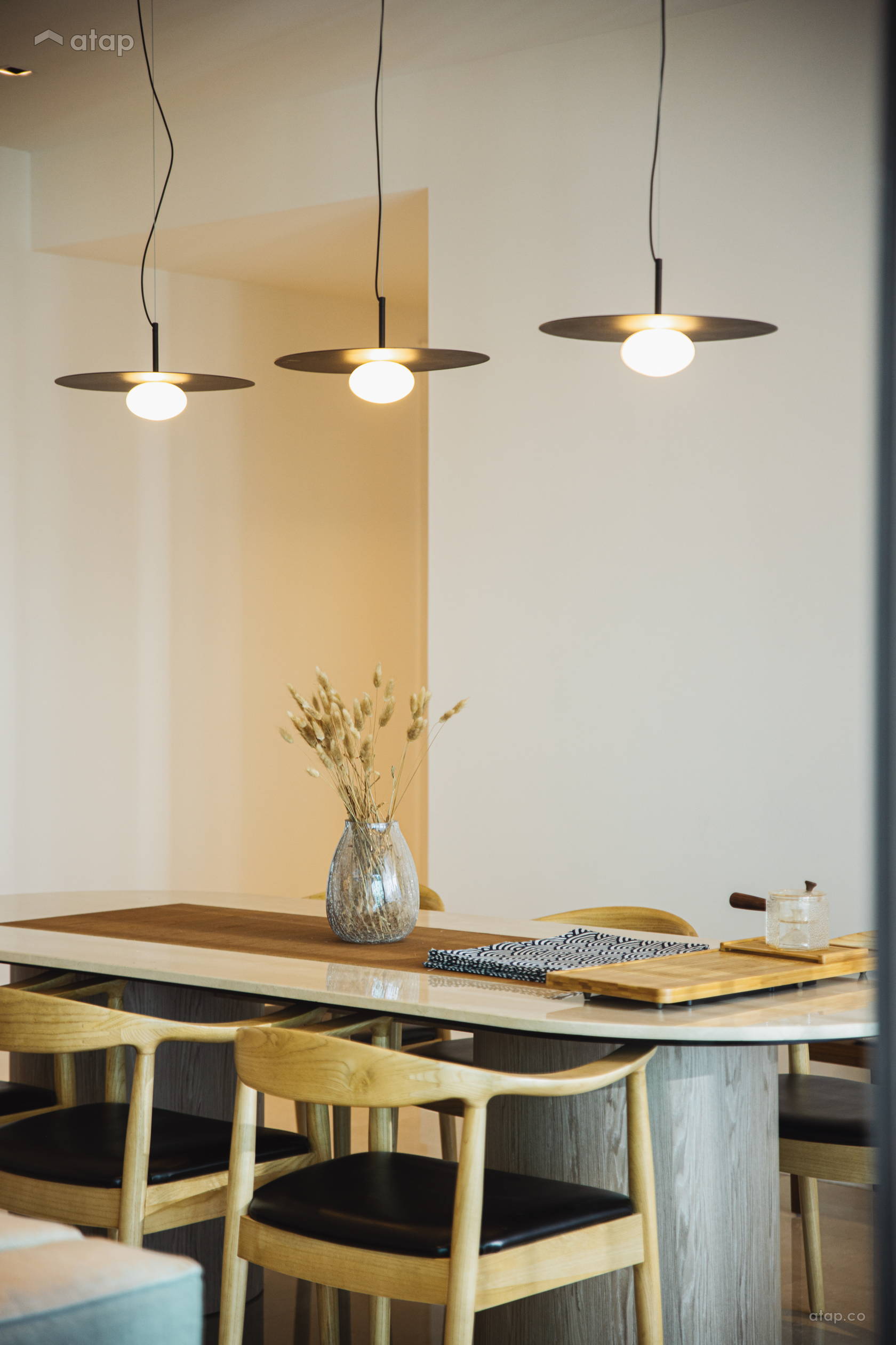 Minimalistic Zen Dining Room condominium design ideas & photos Malaysia ...